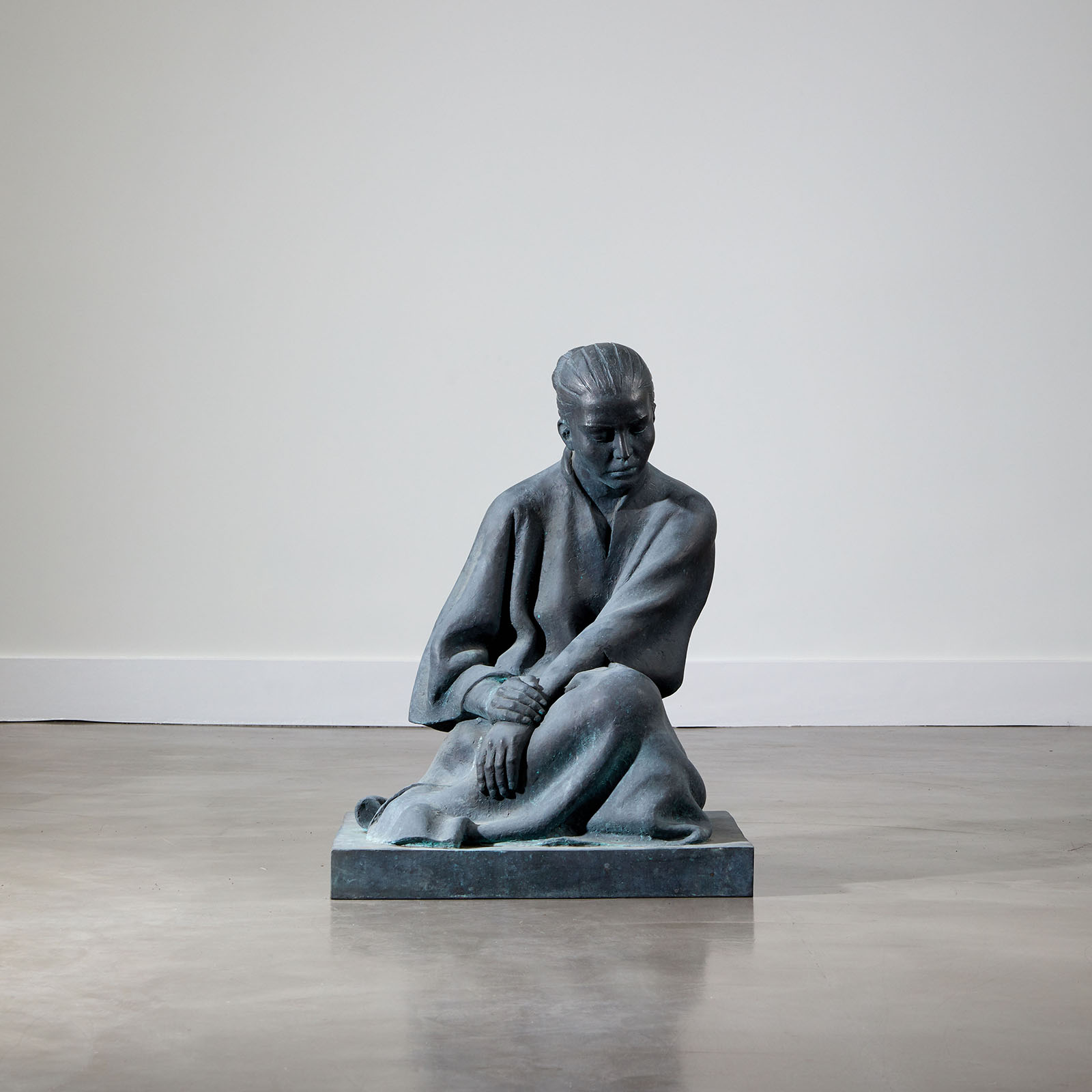 Bronze Seated Woman with Urn by Felipe Castañeda - Coup D'Etat